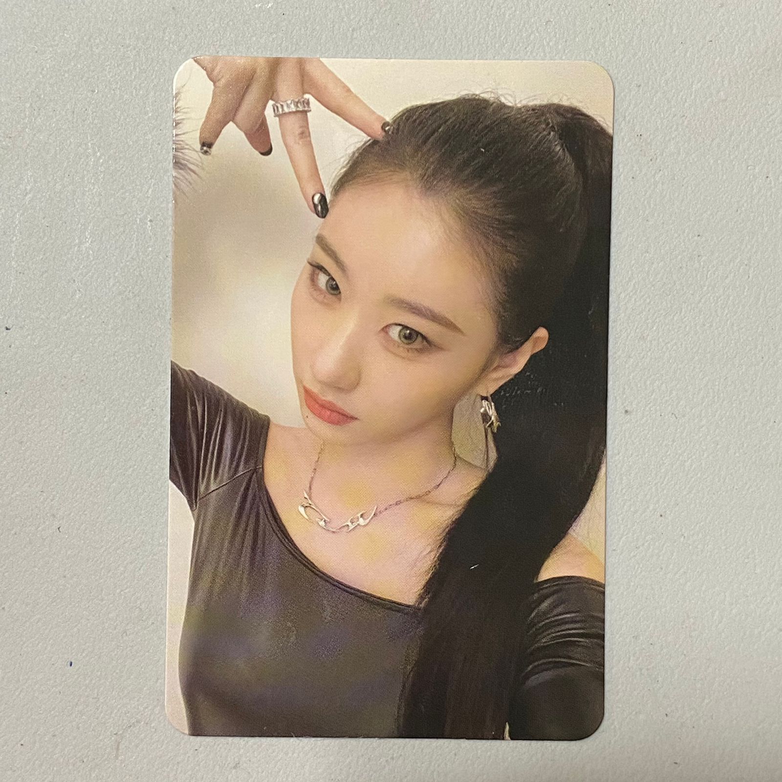 Itzy-Chaeryeong-Cheshire-Standard-ver-1