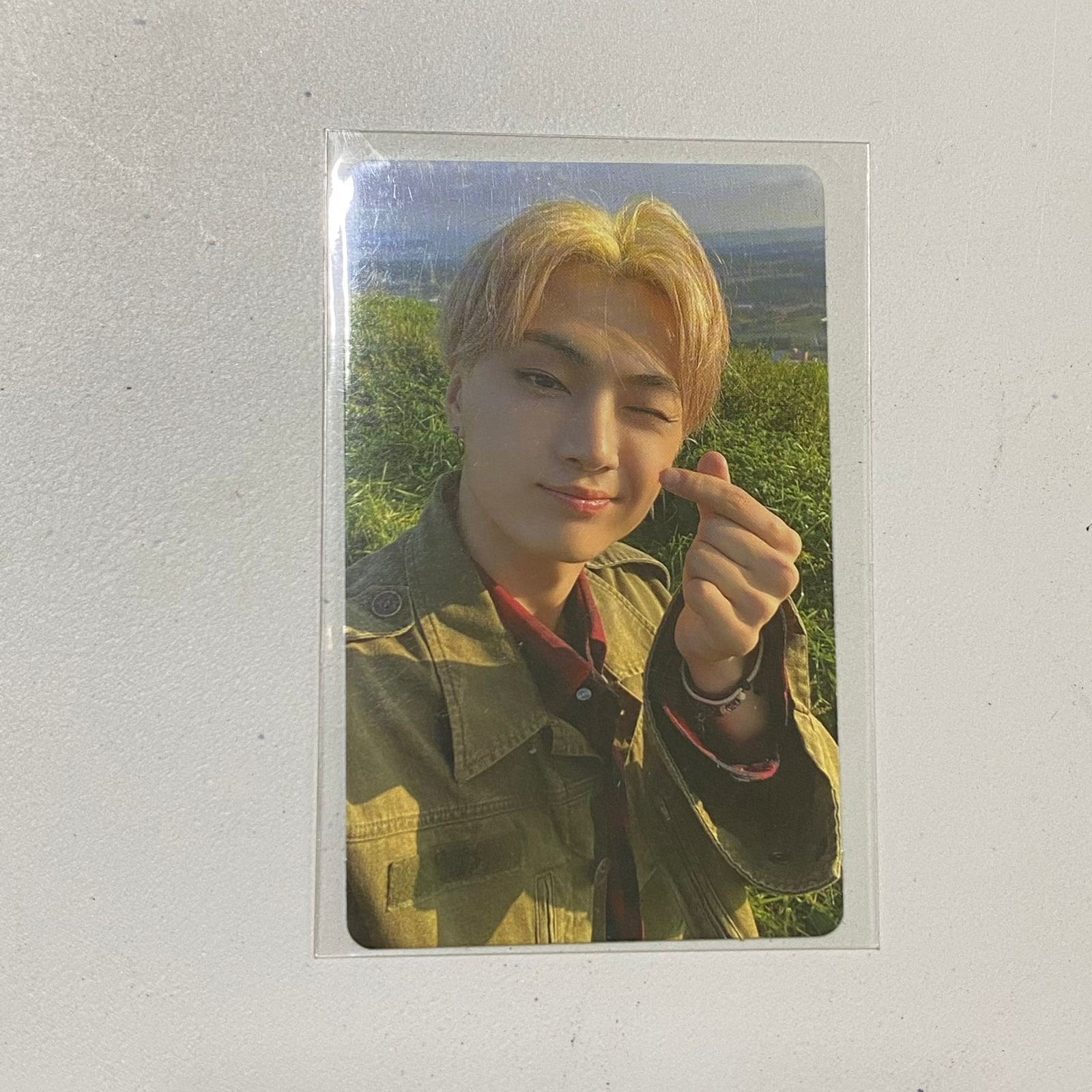 Enhypen-Jay-Border-Day-One-Ver.-Dawn-3