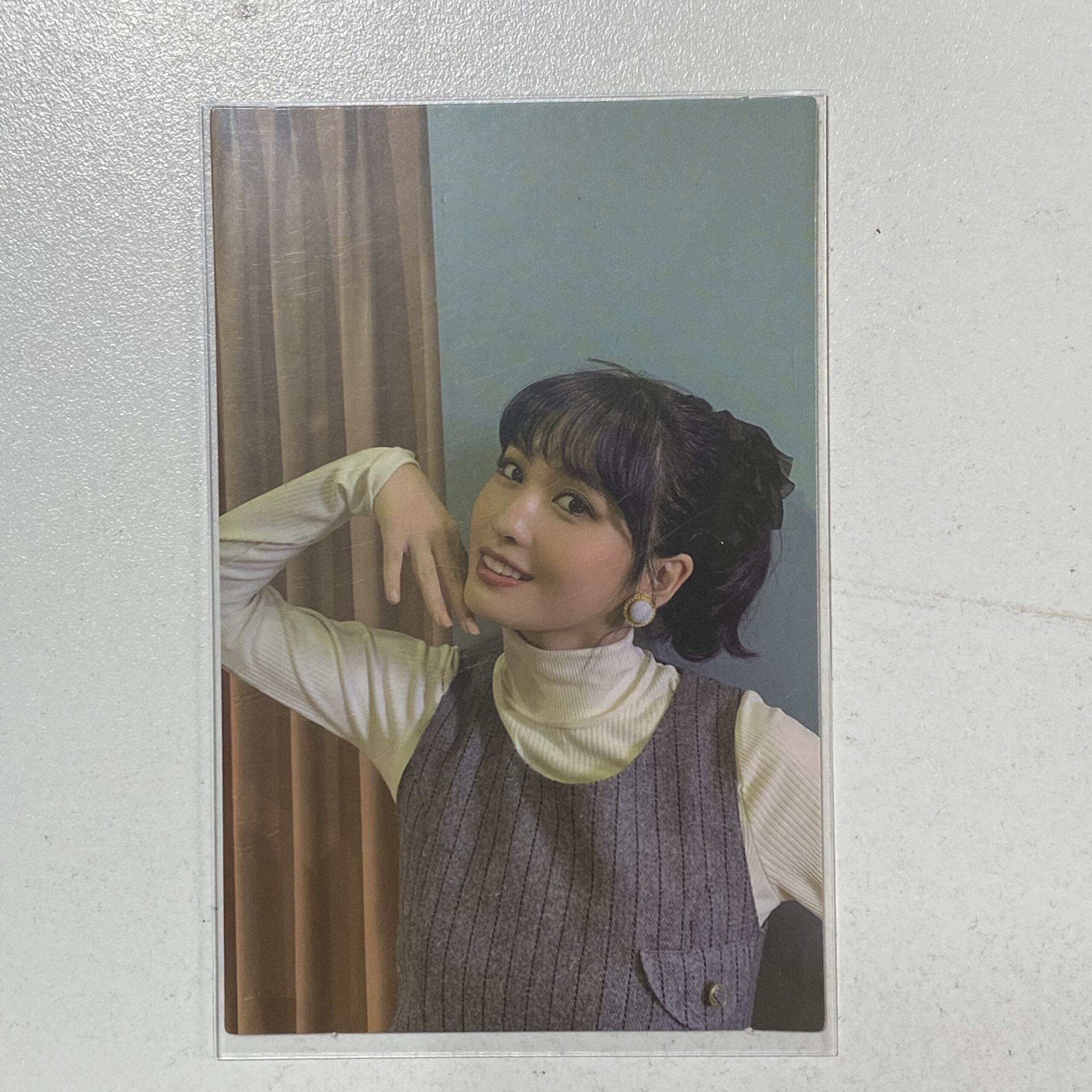 Twice-Momo-Eyes-Wide-Open-2