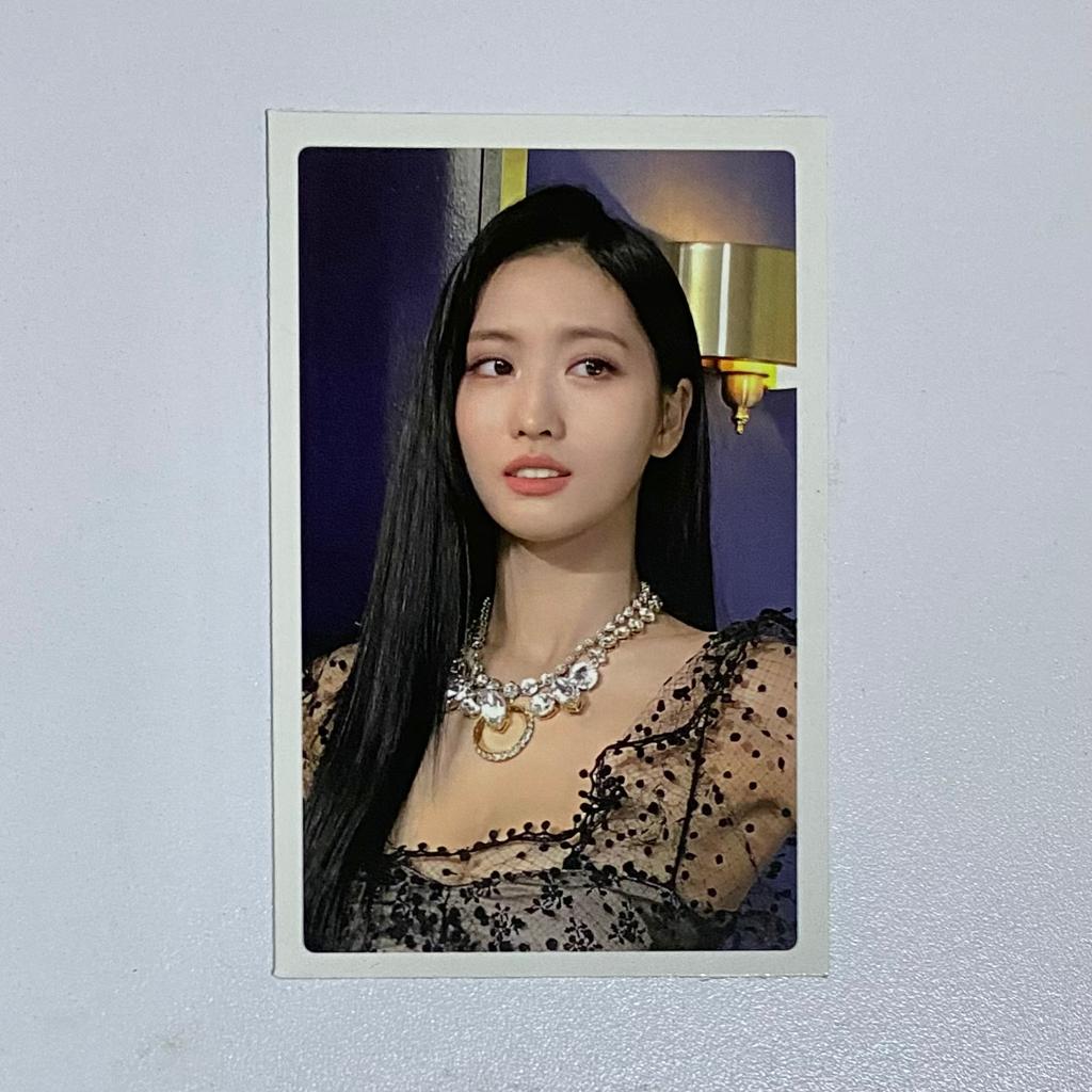Twice Momo Feel Special 3