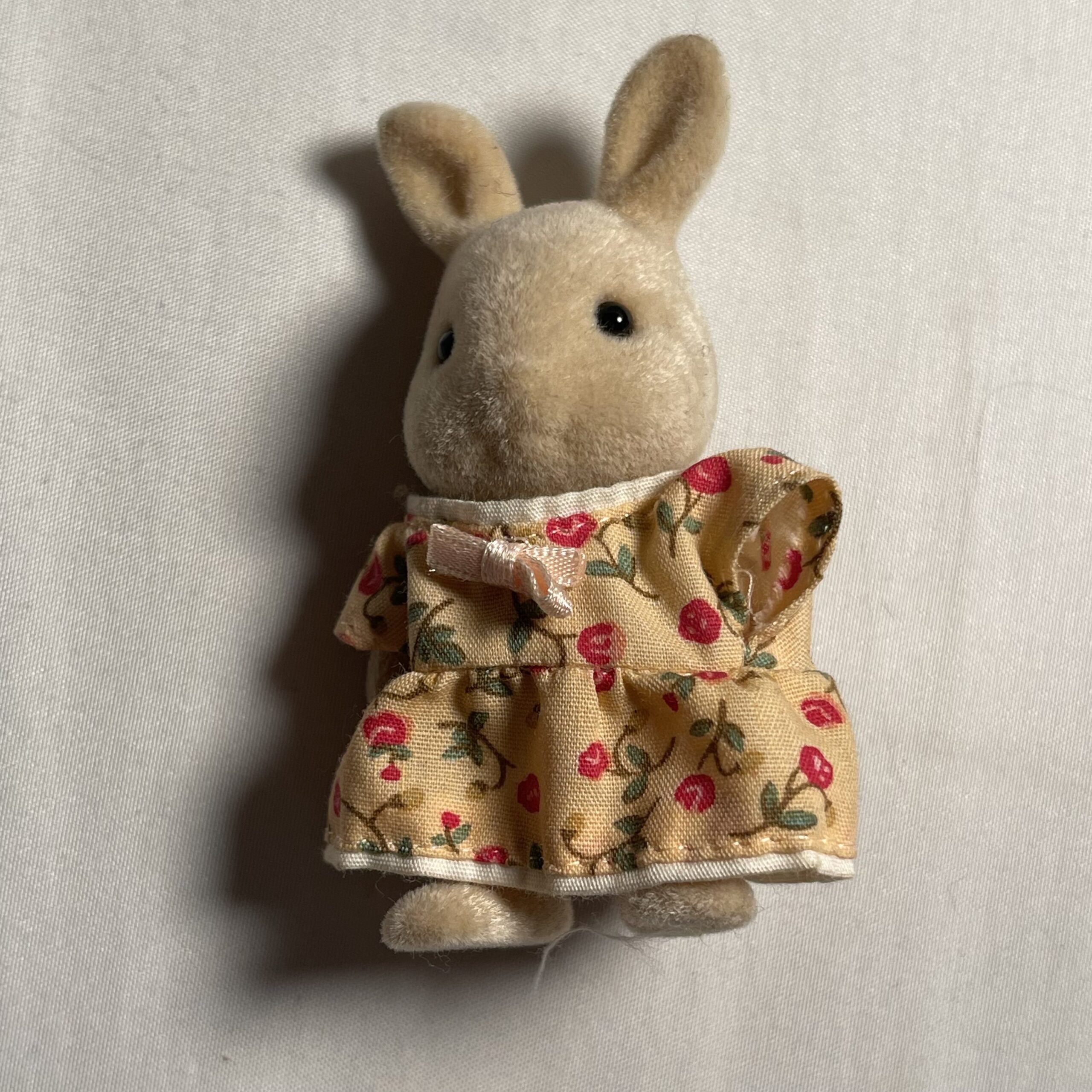 Sylvanian-Families-Rabbit-Child-2