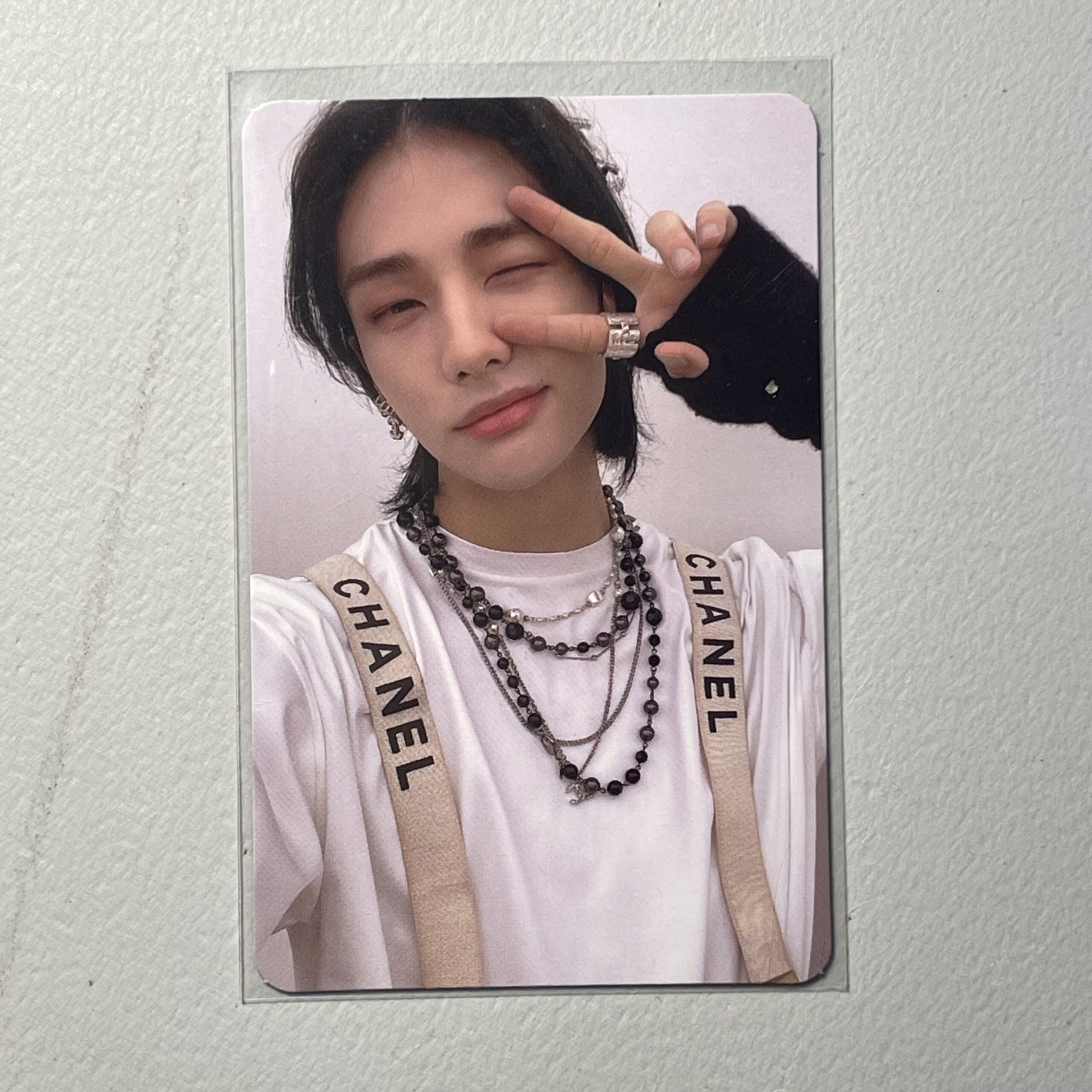 Stray-Kids-Hyunjin-No-Easy-4