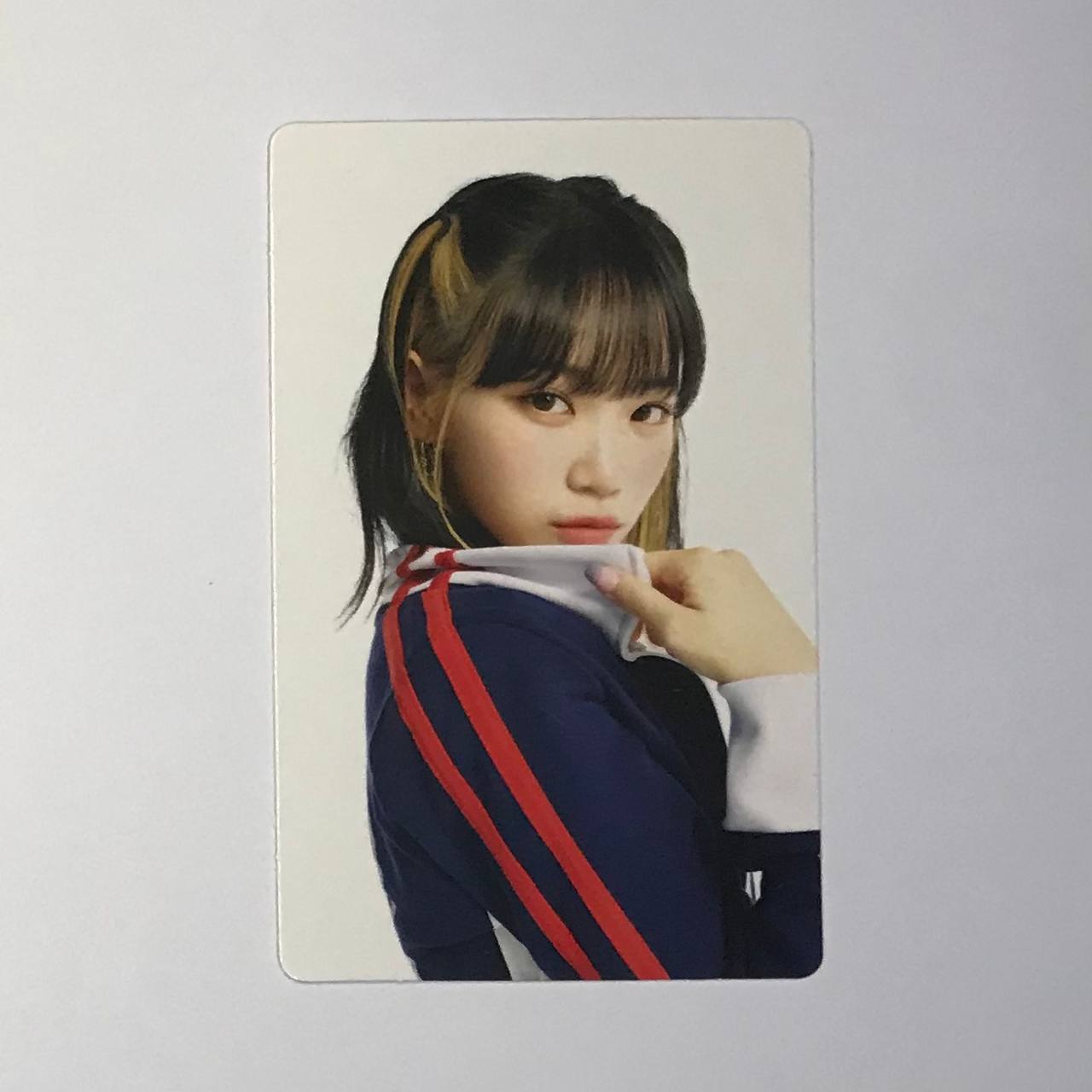 Le-Sserafim-Chaewon-Fearnada-Trading-Card-1