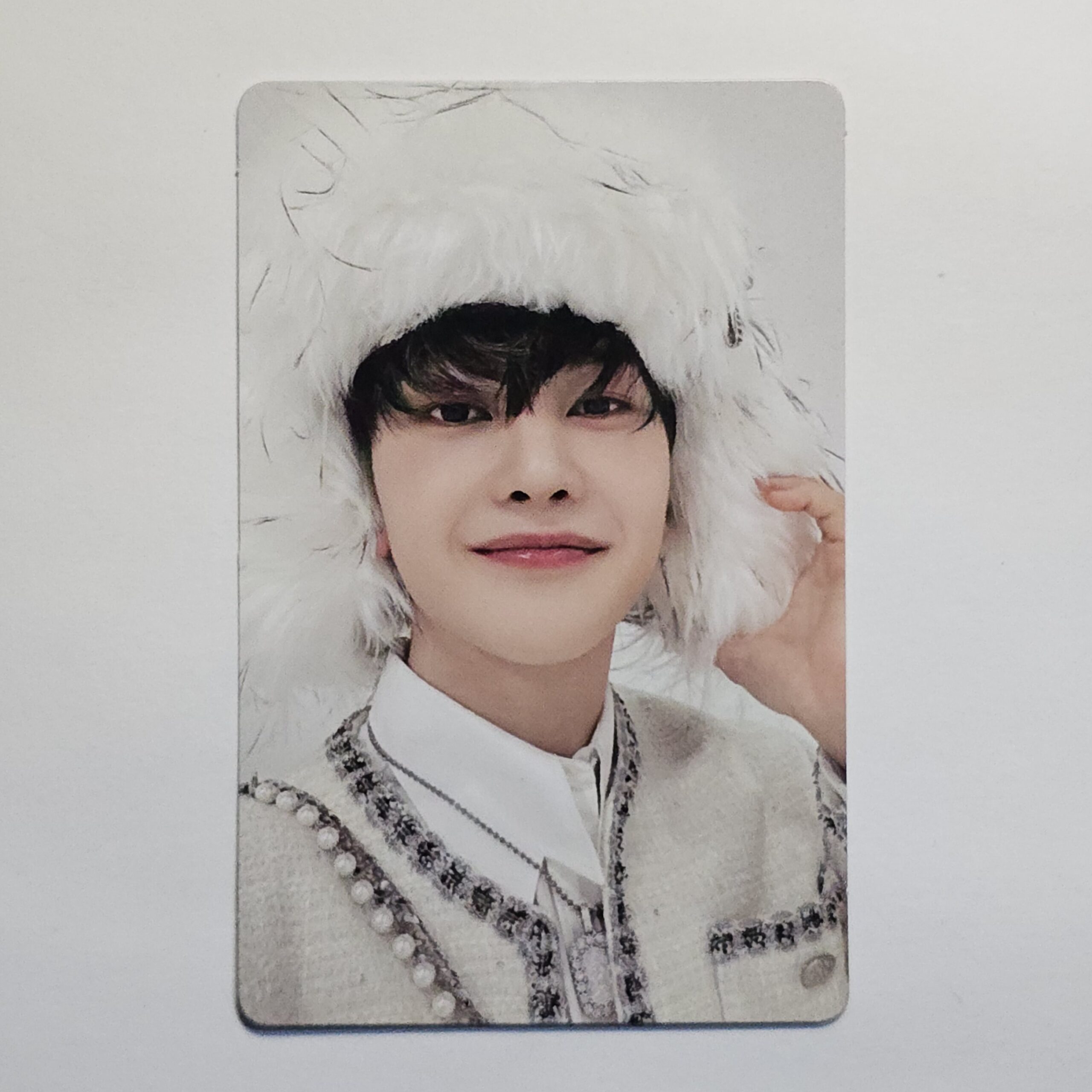 Dañadas-ZB1-Matthew-Melting-Point-Ver.-Fairytale-1-1