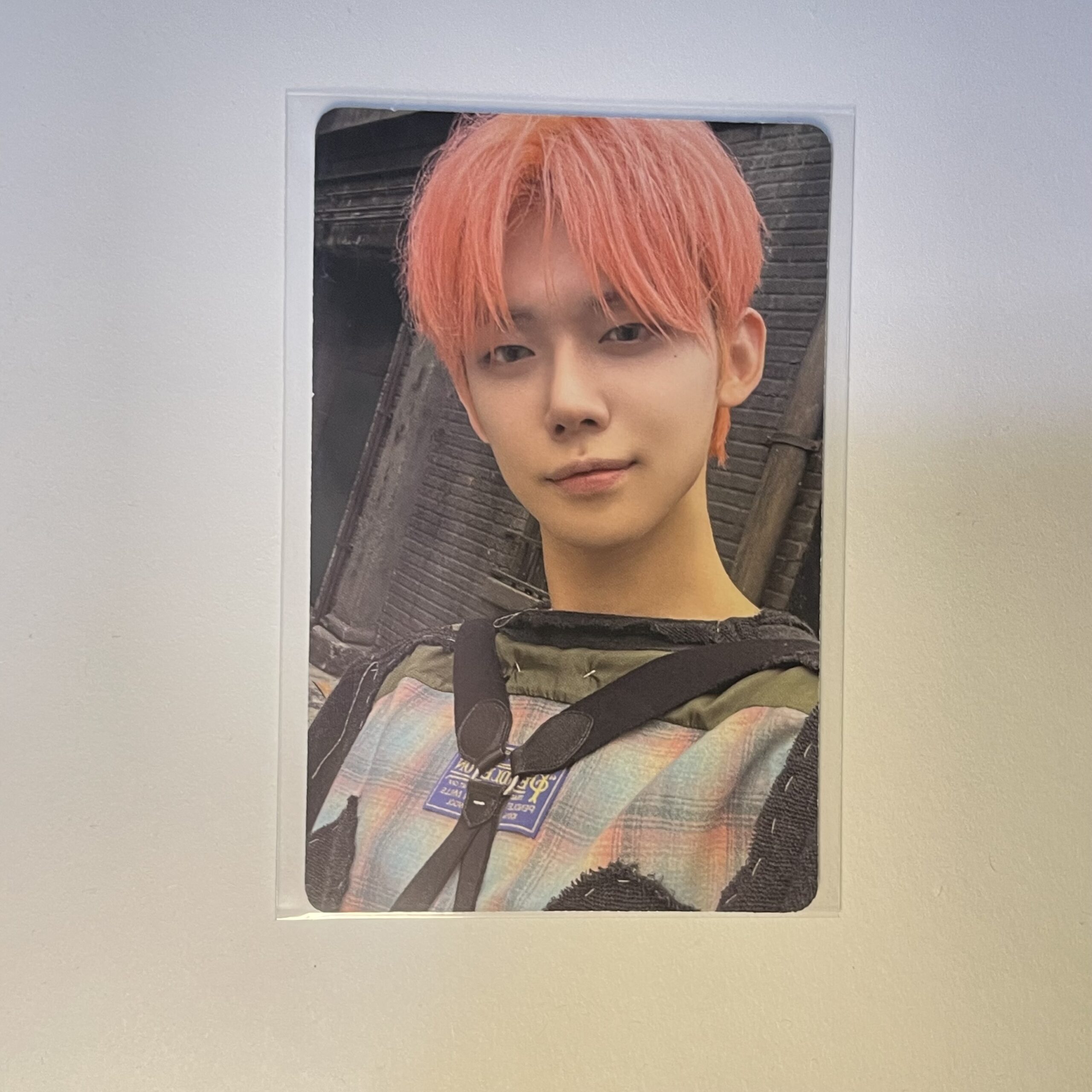 TXT-Yeonjun-Freefall-Ver.-Weverse-B-2